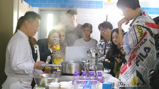 Culinary Demonstration Workshop by Zhang Jie, Head Chef, Black Pearl One Diamond and Michelin ...