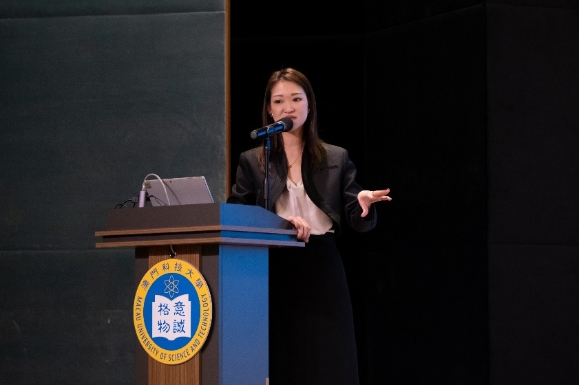Seminar on “Creating Great Customer Experiences with Technology” by Ms ...