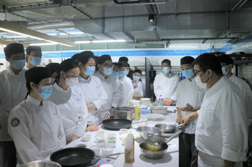 Culinary Demonstration Workshop with Wynn F&B Academy at MUST - Macau University Of Science And ...