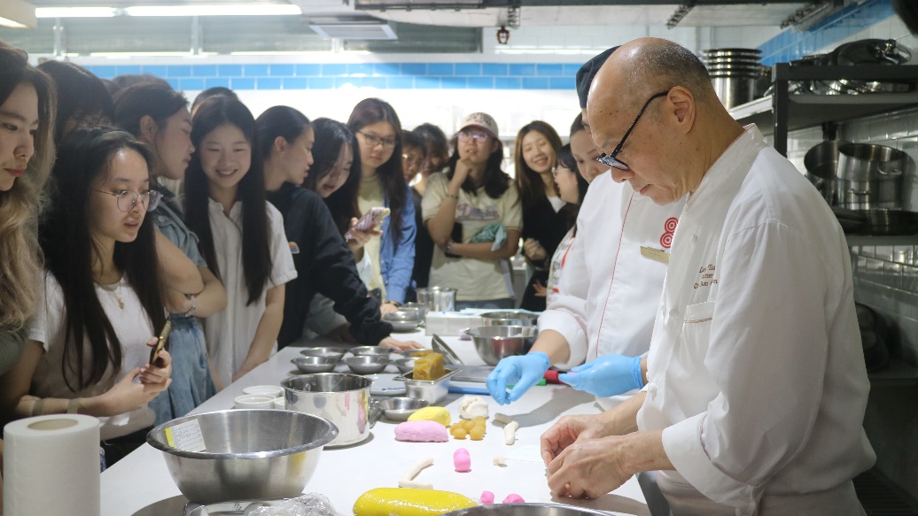 Culinary Demonstration Workshop by Master Dim Sum Chef Leung Tsang Hoi with Wynn Food & Beverage ...