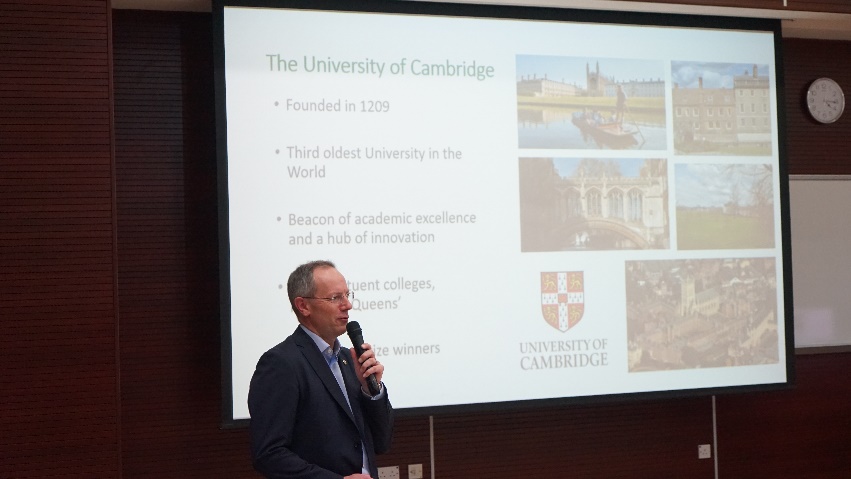 劍橋大學皇后學院分享會於澳科大順利舉行 - 澳門科技大學 - 科大新聞